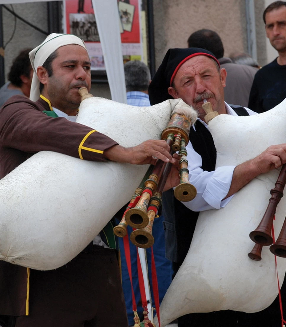 Cardeto (RC): culla della tradizione della tarantella e della zampogna